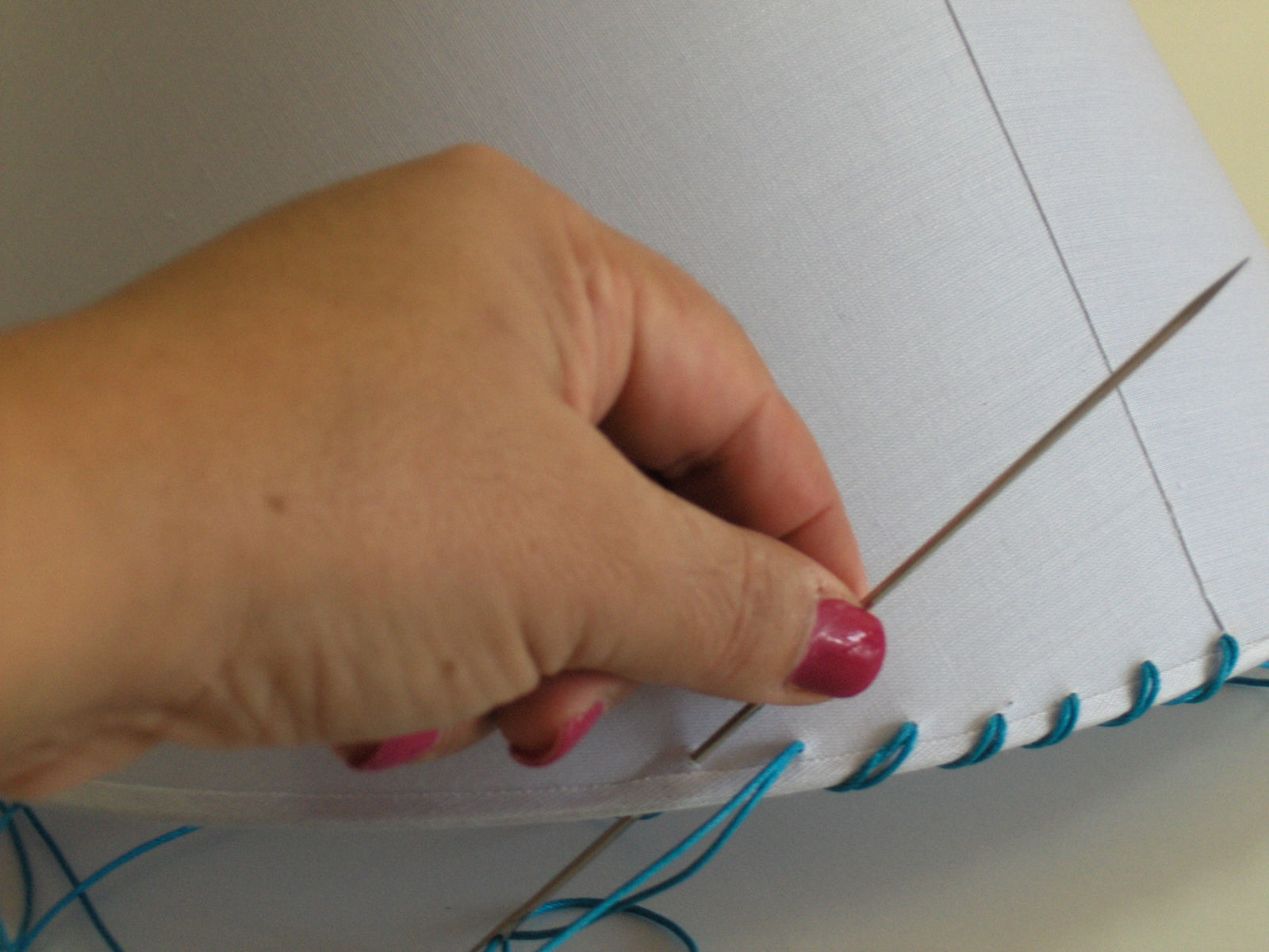 Menamania - Encontros com Arte.: Passo a passo do candeeiro reciclado