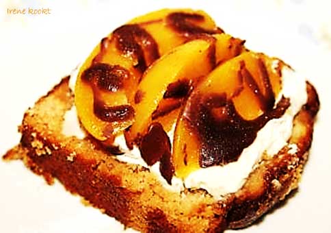 Gevulde eierkoek met ricotta-amarettovulling en kersen, Javaanse cake ...