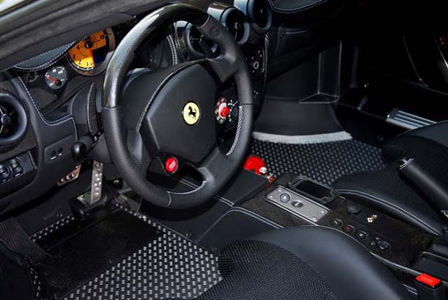 Ferrari F430 Stealth - como pintar uma Ferrari de preto fosco