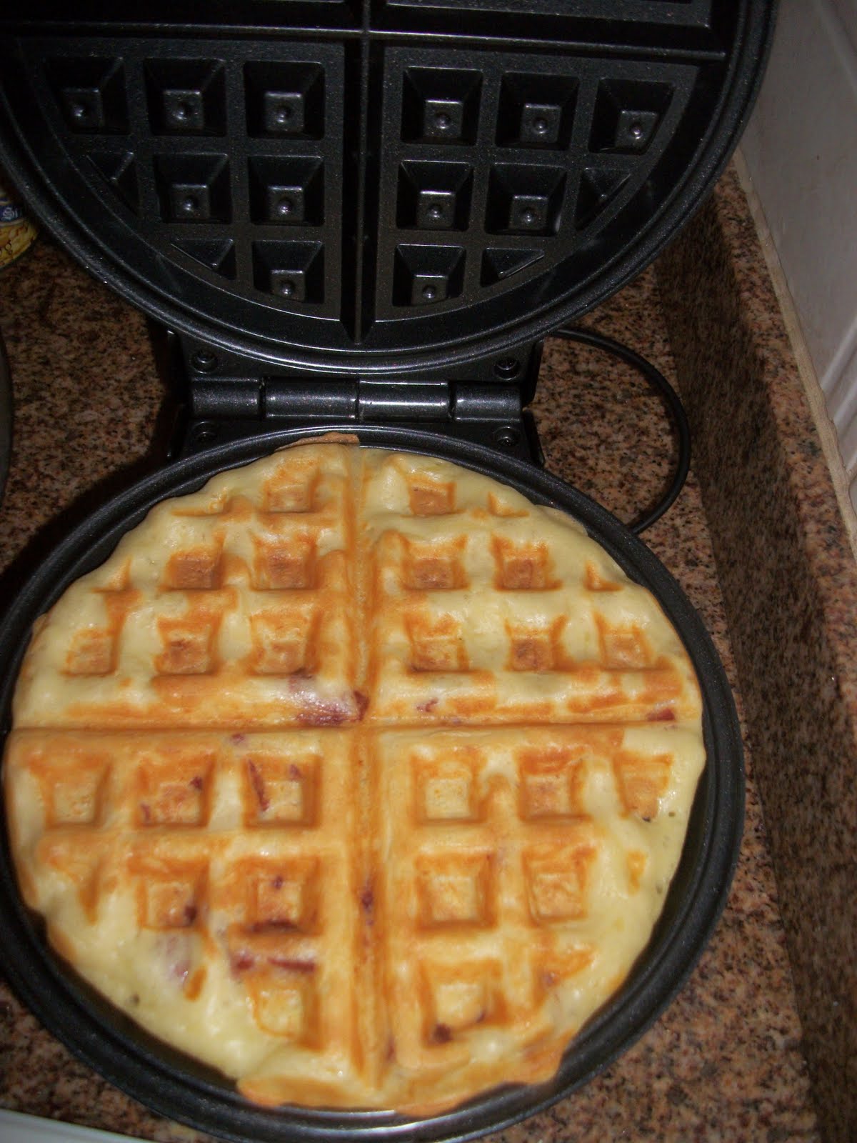 Eu na Cozinha: WAFFLE SALGADO