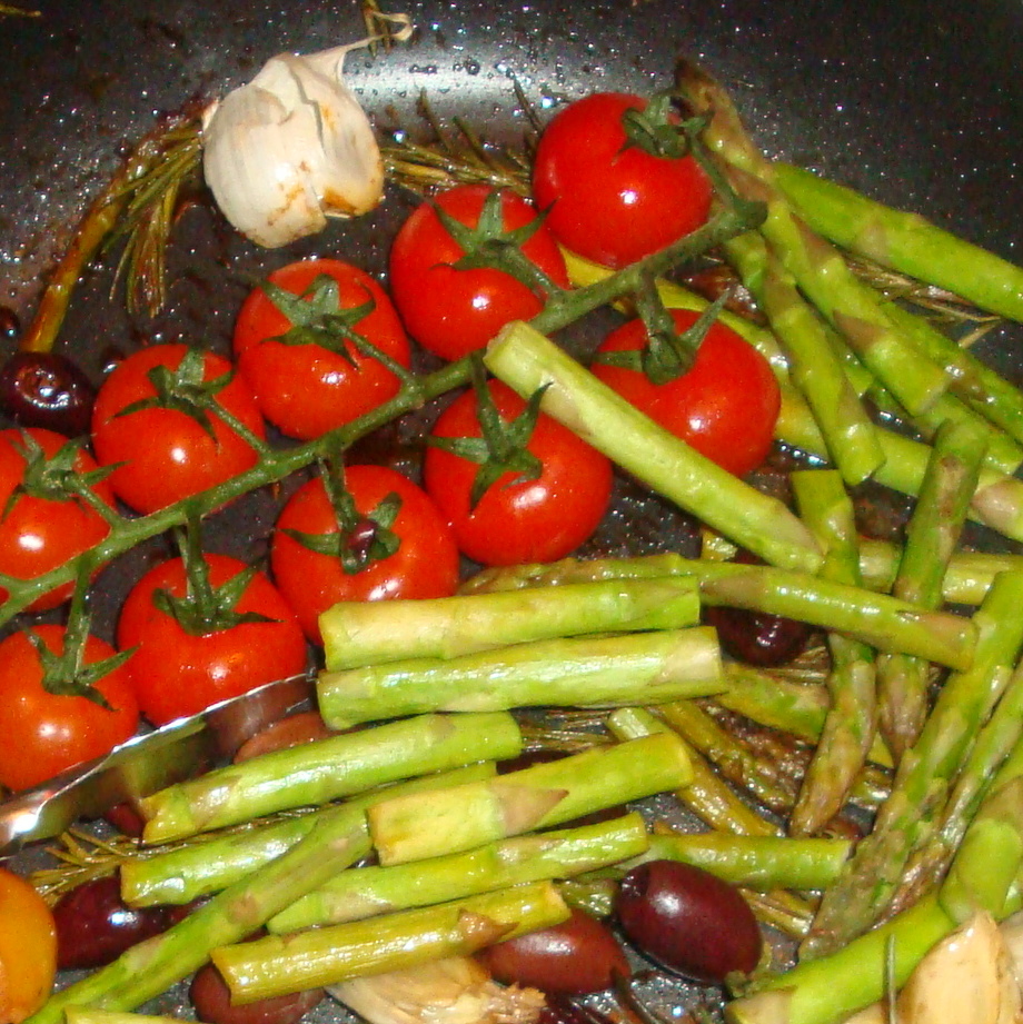 Notmeatand3: Stuffed Cypriot Chicken, Pan-Fried Asparagus & vine ...