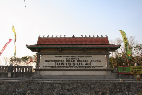 Autostudy blog : Sejarah UNISSULA