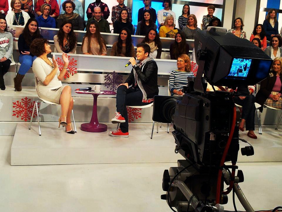 ღ Fã David Carreira ღ : DC - Querida Júlia (SIC)