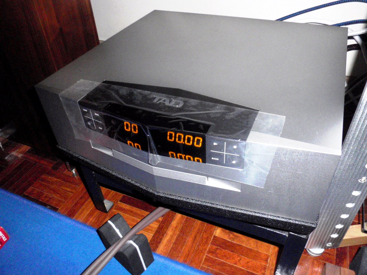 HiFi Unlimited: The Ultimate Digital Source! TAD-D600 CD/SACD Player.