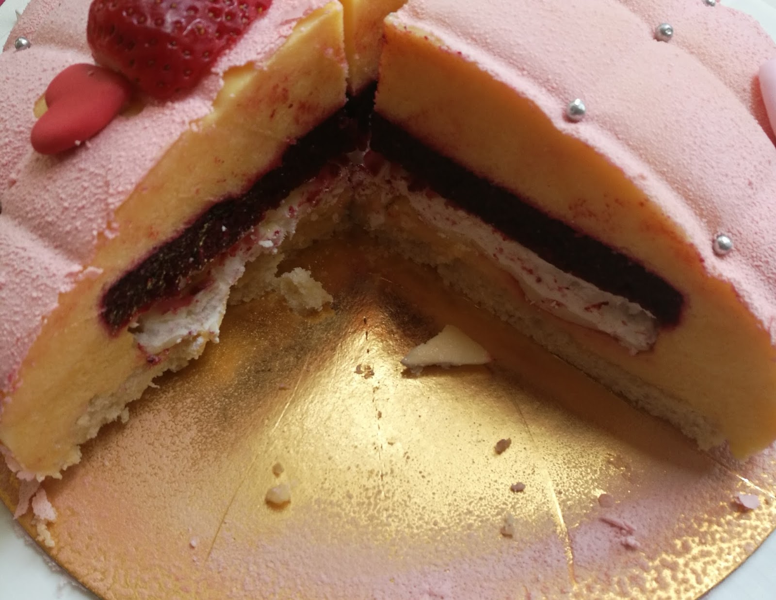 Maman testeuse et gourmande: Entremet mangue passion insert fruits rouges