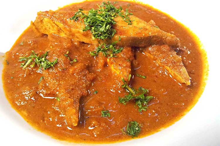 Hotel Alankar's Blog: How to Make Tasty Malvani Fish-curry