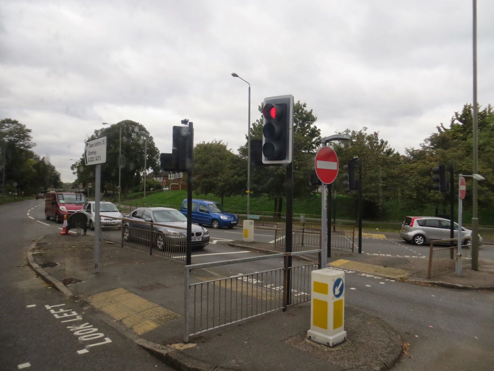 London buses one bus at a time: the return: The R9 Route