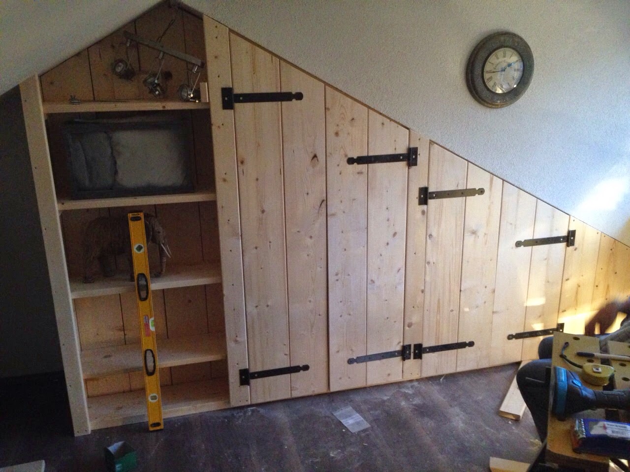 WONEN a la Mar: ♥ Inbouwkast op zolder