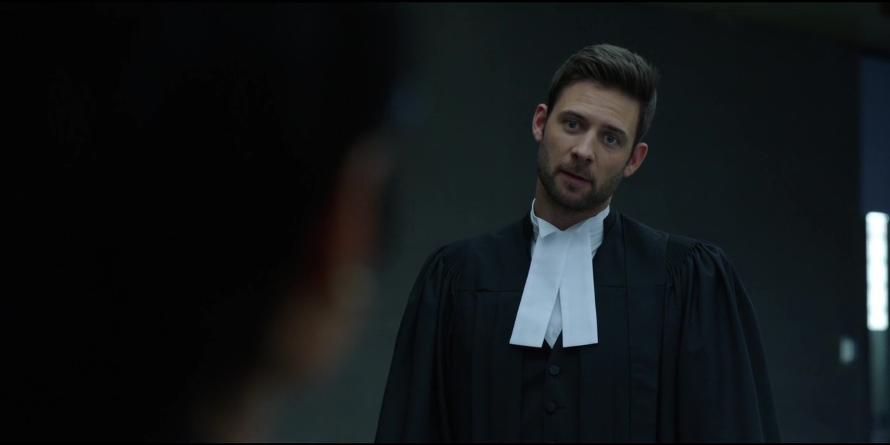 ausCAPS: Steve Lund shirtless in Street Legal 1-06 "Leap"