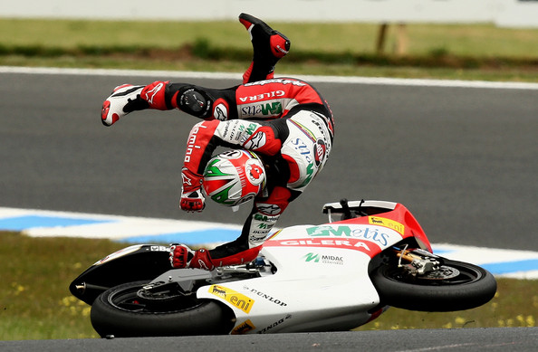Free Wallpapers: Moto GP crash