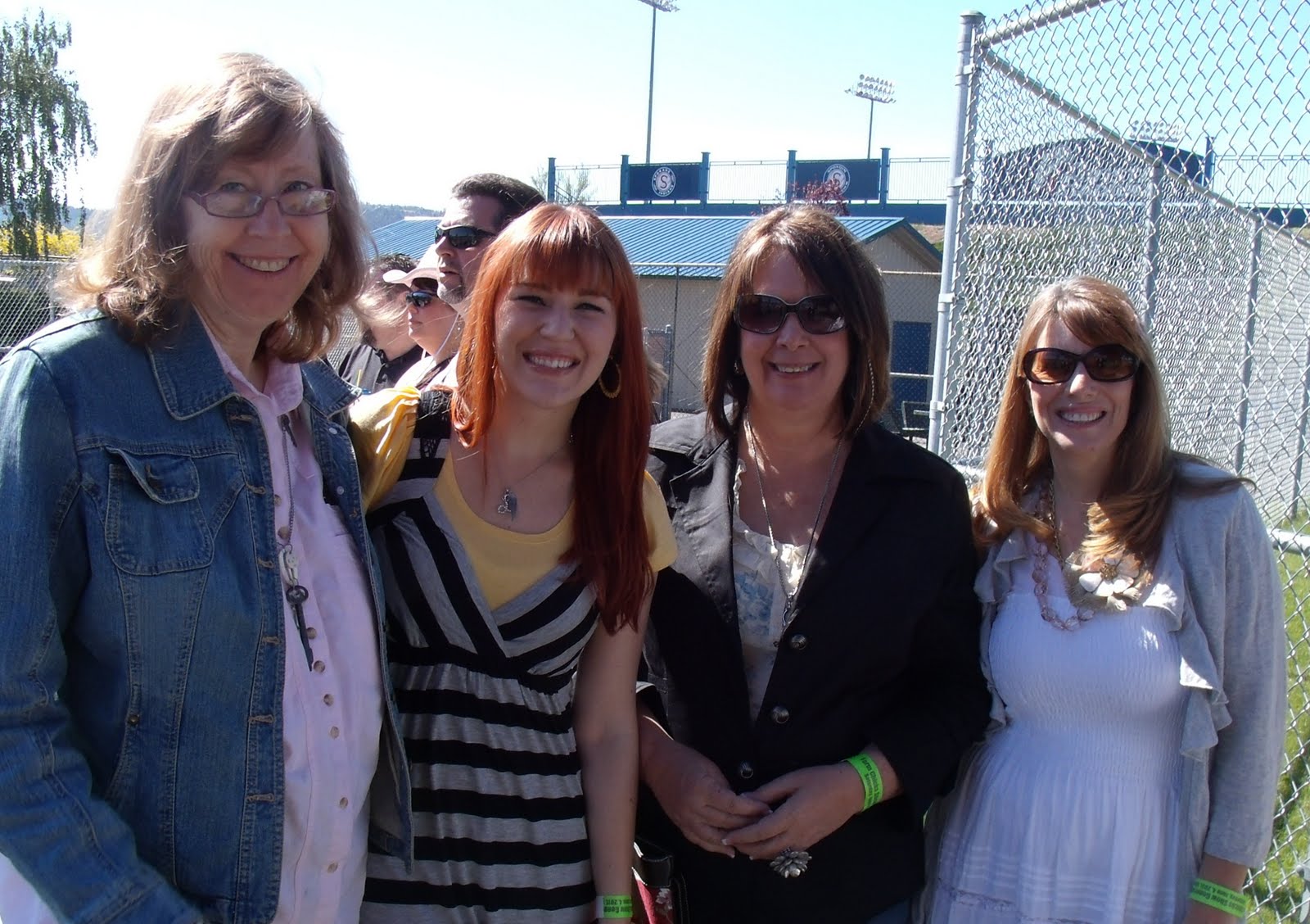 Pollyanna Reinvents: Fleaologists Disguised as Farm Chicks for Purposes ...