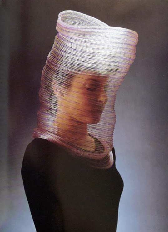 A Textile a Day: Caroline Broadhead