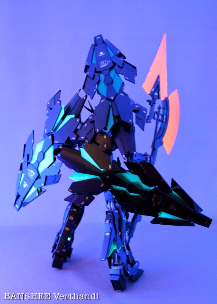Custom Build: MG 1/100 Banshee "Verthandi (Verðandi)"