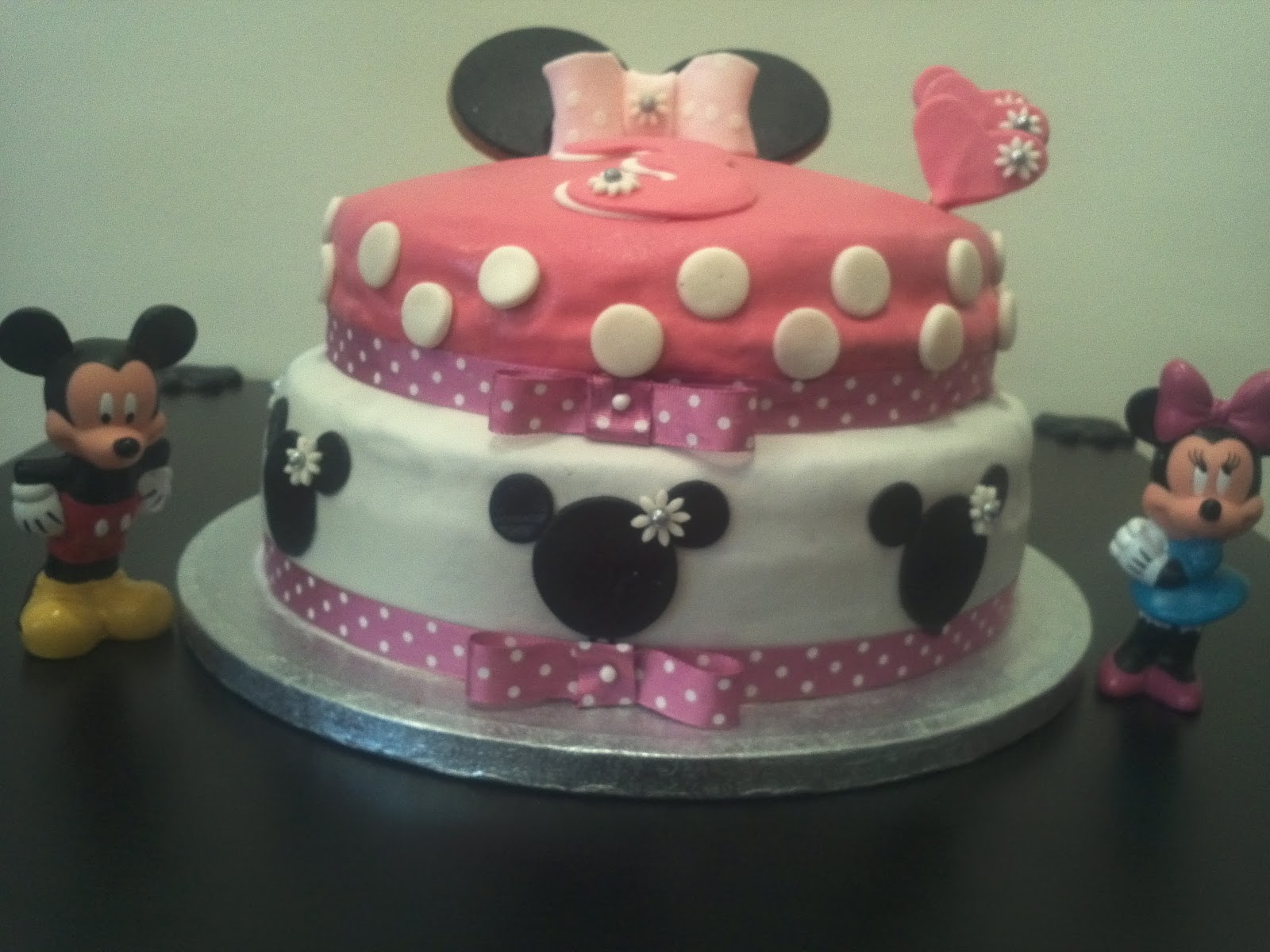 TARTA DE FONDANT MINNIE - Imagui
