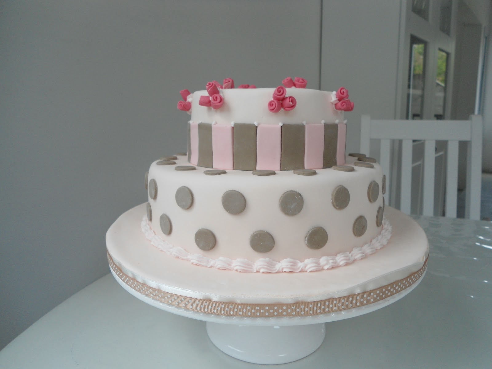 Cake Chic: Bolo de bolinha