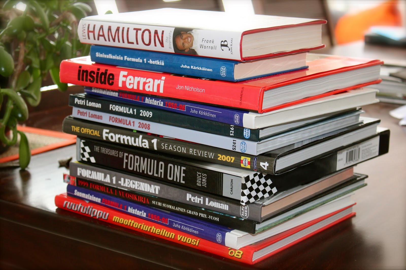 F1 - 4 - LIFE: My 60th post in 3 weeks! - My F1 book collection