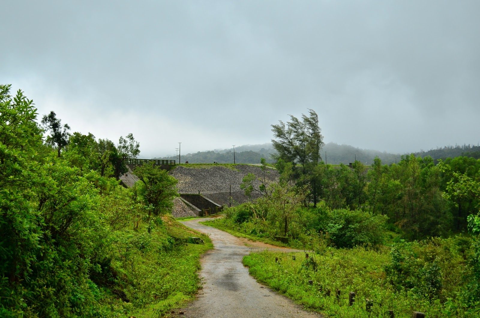 Sharath Hassan A Travelling Photographer: Savehaklu Reservoir, Nagara ...
