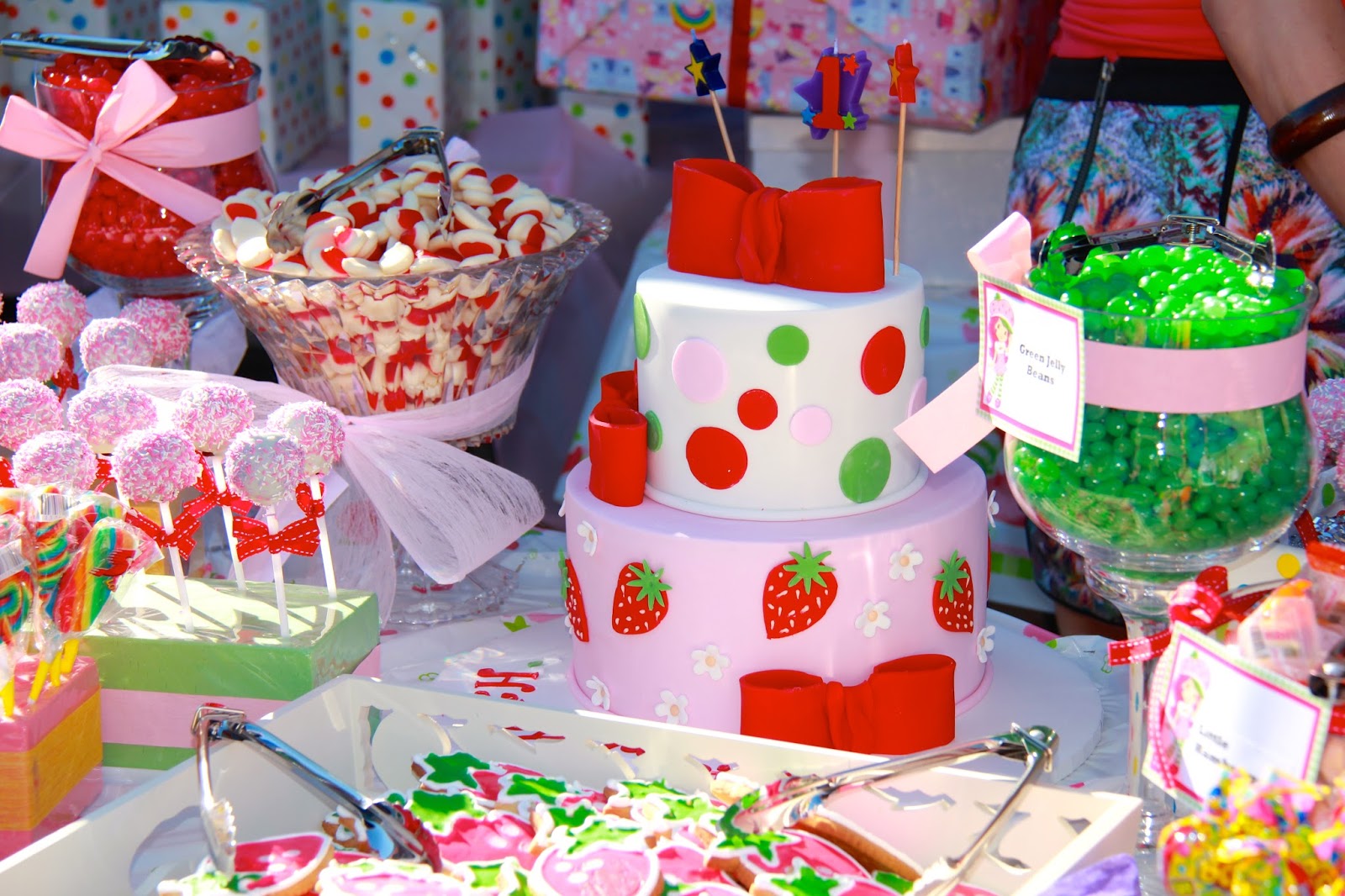Party Ideas: Strawberry Shortcake Themed Birthday and DIY Lemonade ...