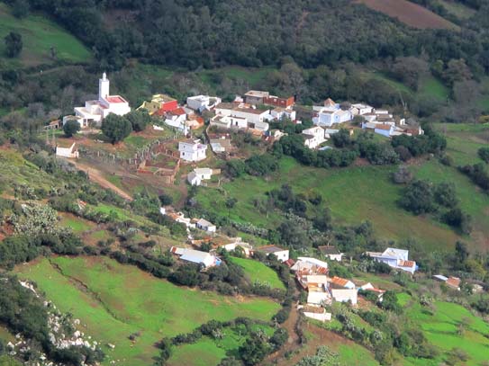 SENDERISMO EN EL RIF/RANDONNÉES DANS LE RIF: DHAR HAJAR Y FAHS LEMHAR ...