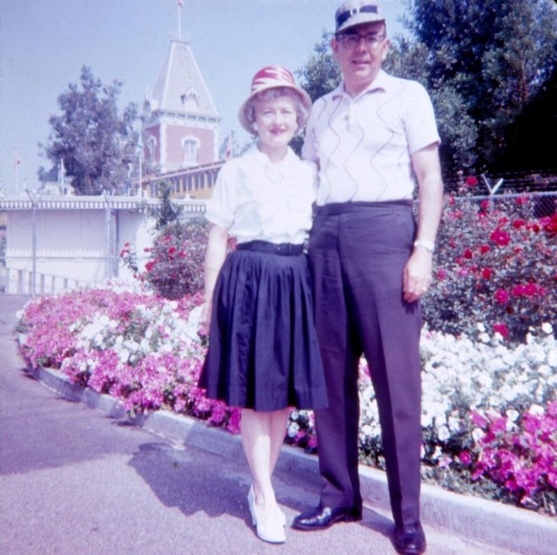 30 Cool Snaps That Defined Fashion Styles of the '60s Older Couples ...