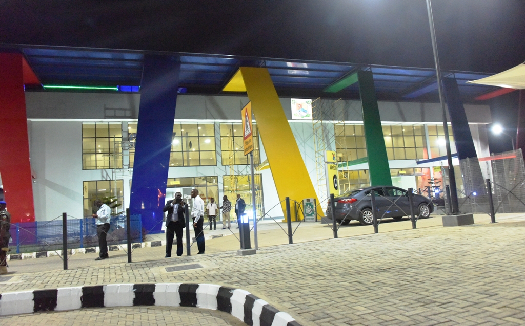 Maestro's Media: PICTURES: BEHOLD, THE WORLD CLASS IKEJA BUS TERMINAL ...