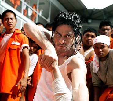 Some Exclussive photo of Shahrukh Khan's Don2 Look | Classic Album