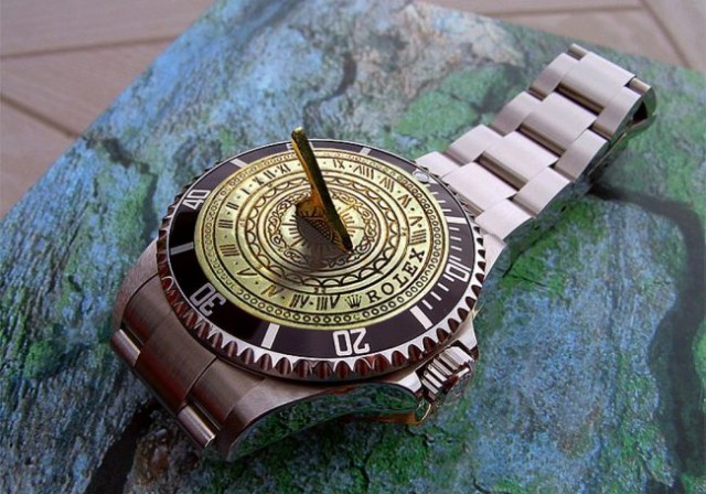 '18 : The world's first waterproof watch