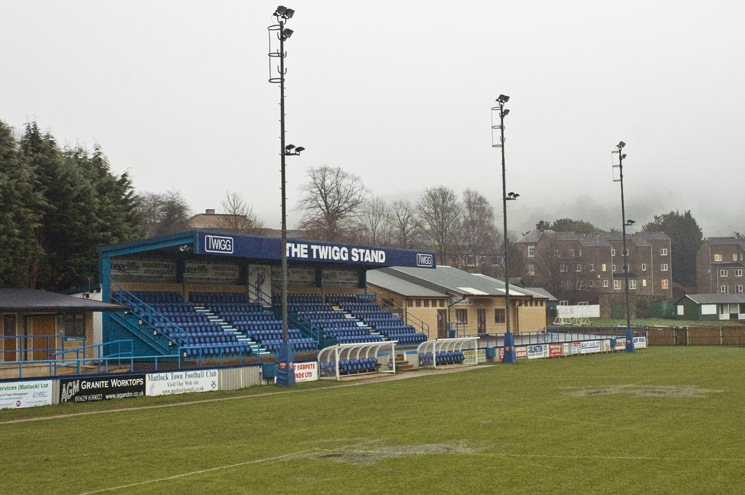 No Clash Of Colours: 22 December 2012 - Matlock Town v FC United Of ...