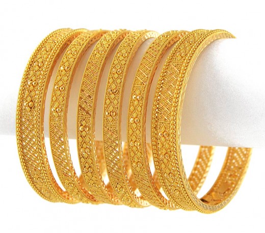 Emoo Fashion: Latest Fashion Gold Bangles Designs for Bridals