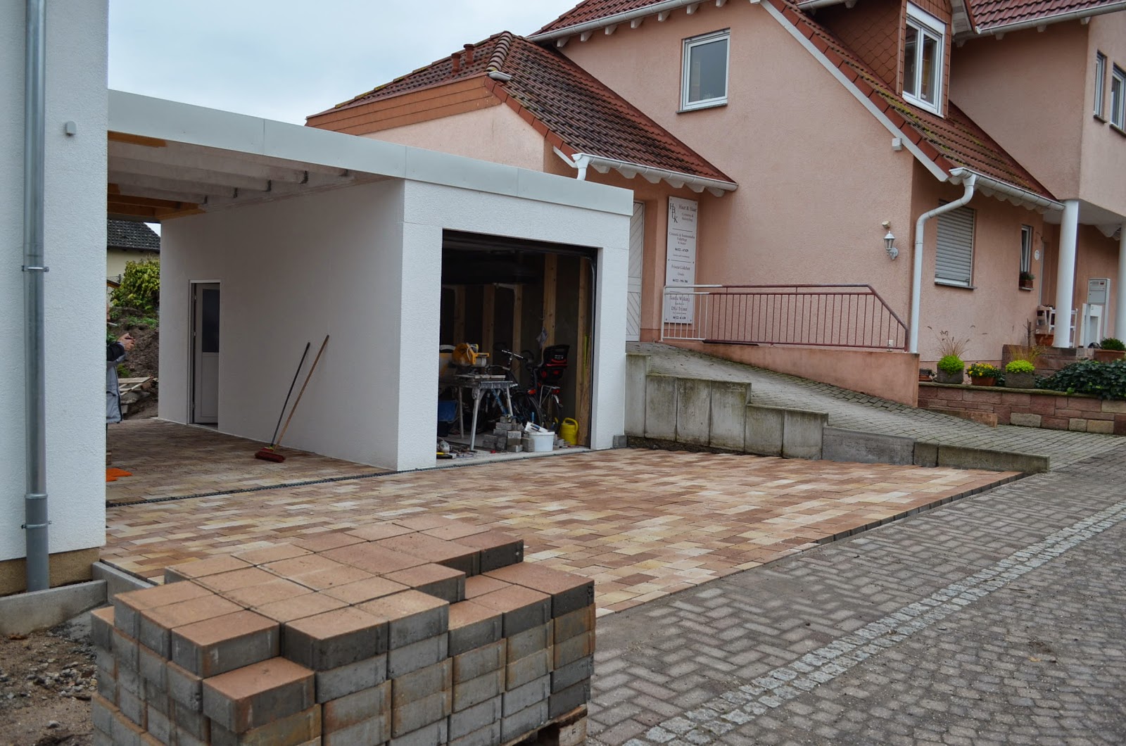 HomeSweetHome: Hof pflastern