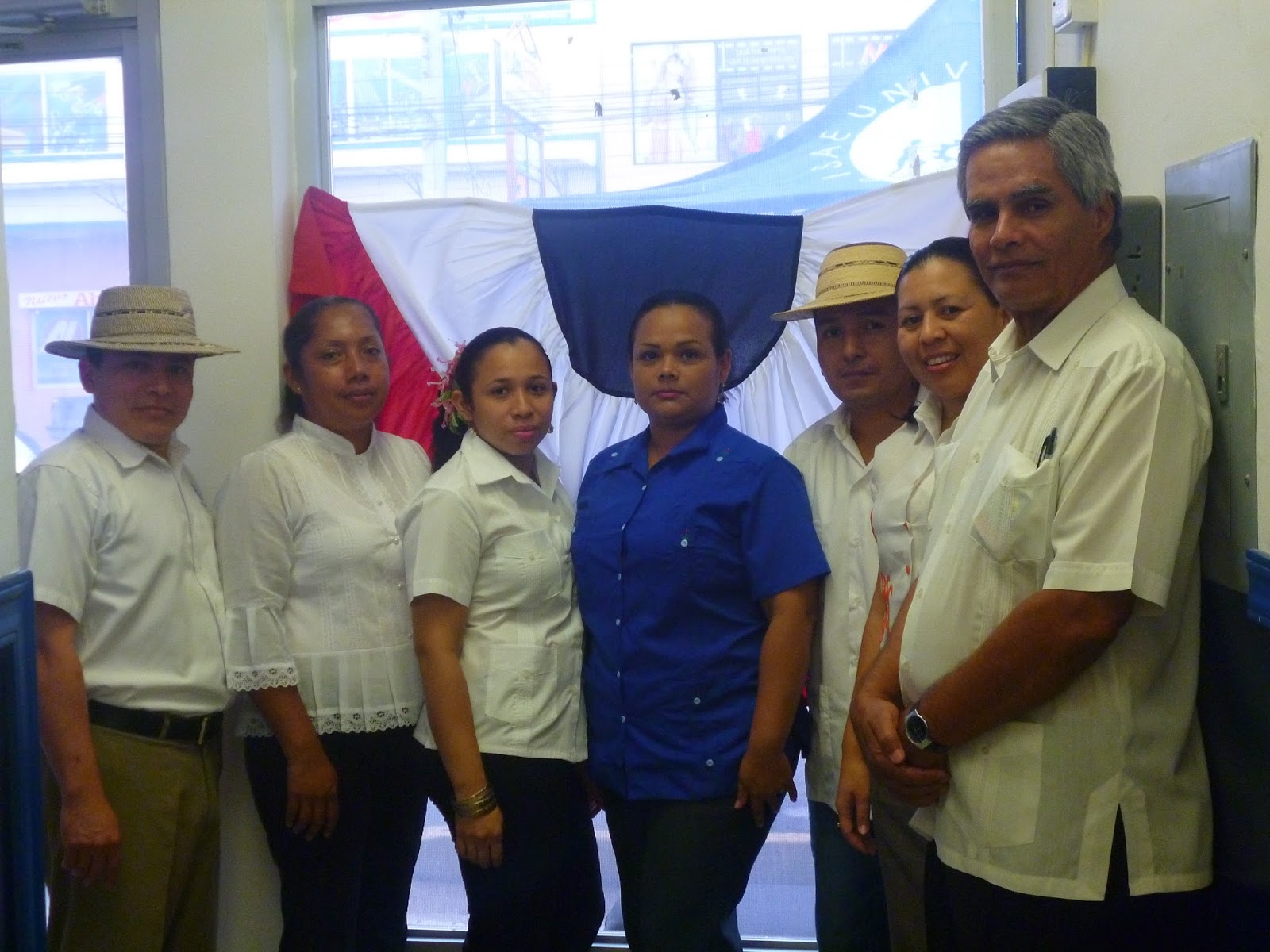 ISAE Universidad Sede David-Chiriquí: ISAE UNIVERSIDAD SE VISTE DE PATRIA