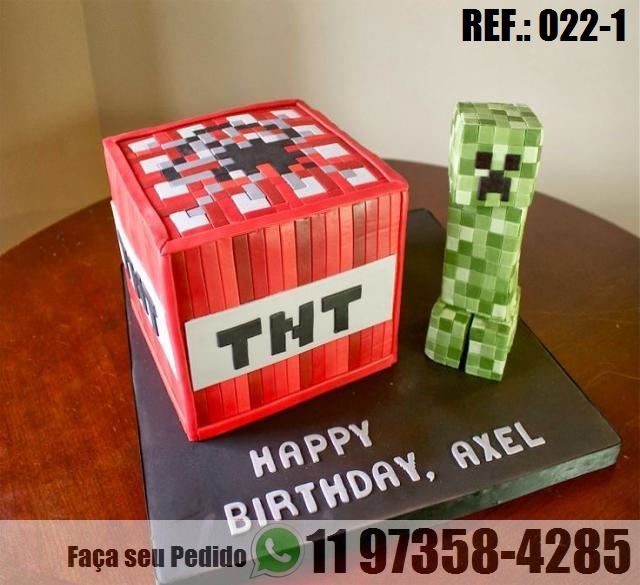 Bolo Minecraft quadrado TNT e boneco de Pasta Americana - Bolo de Pasta ...