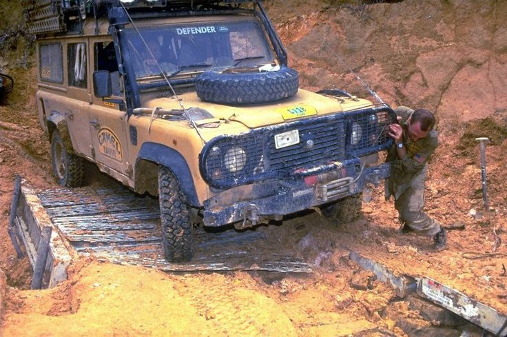 Land Rover Defender 90: Camel Trophy Pics