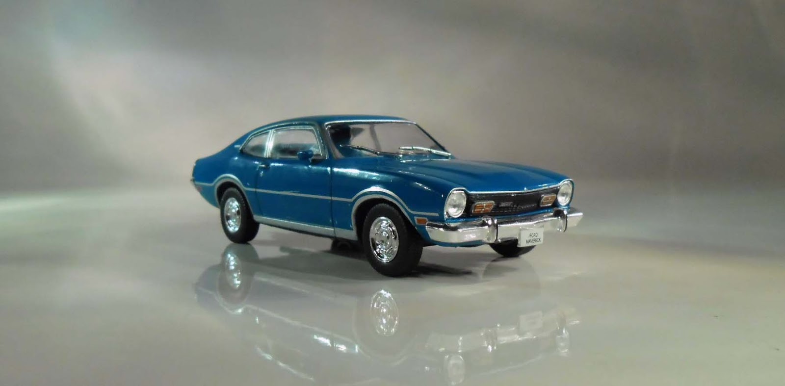 Auto GALERIA 1:18 Eddie: Ford Maverick 1974 --> 1/43