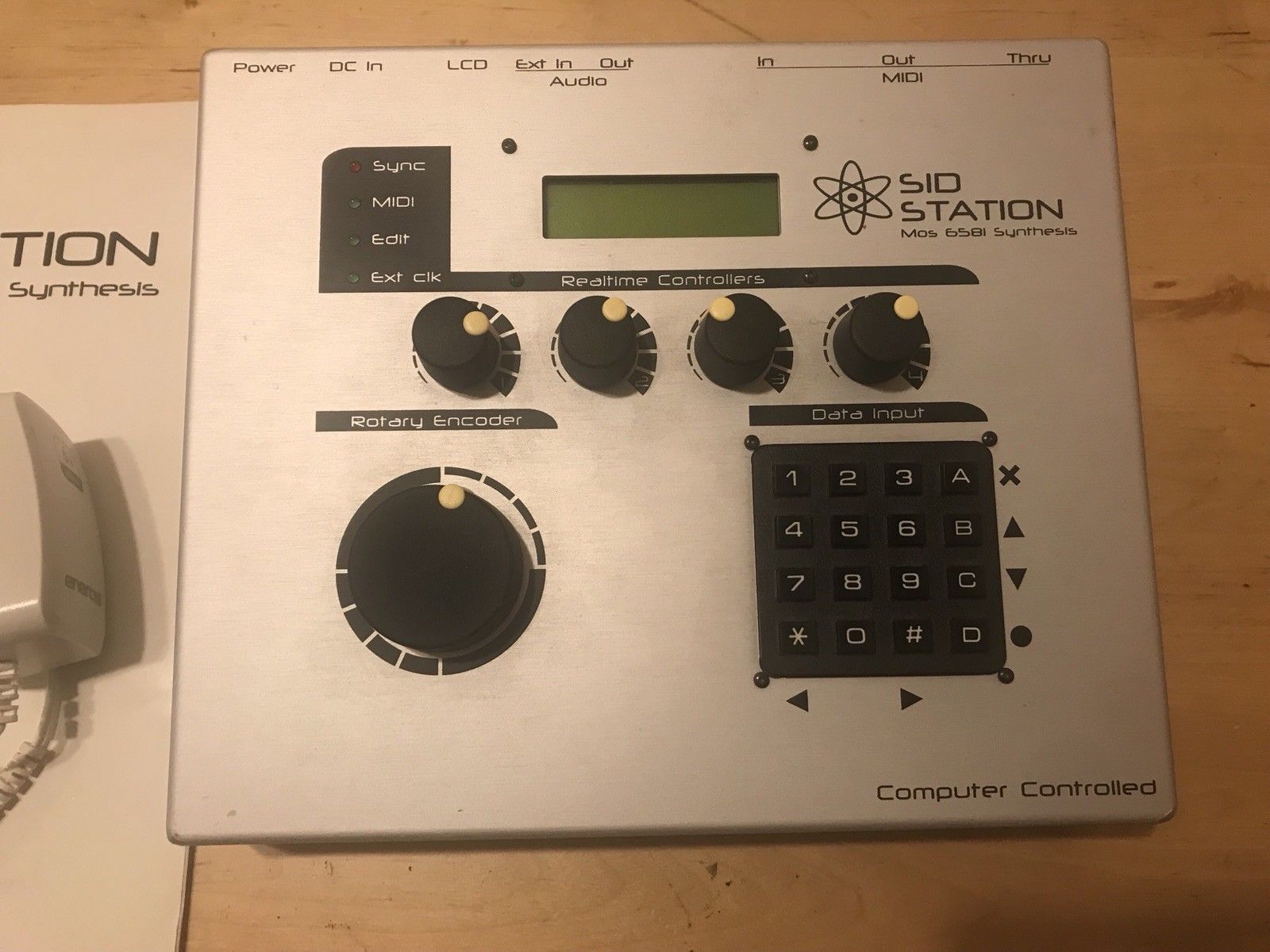 MATRIXSYNTH: Elektron Sidstation C64 MOS 6581 Synthesizer