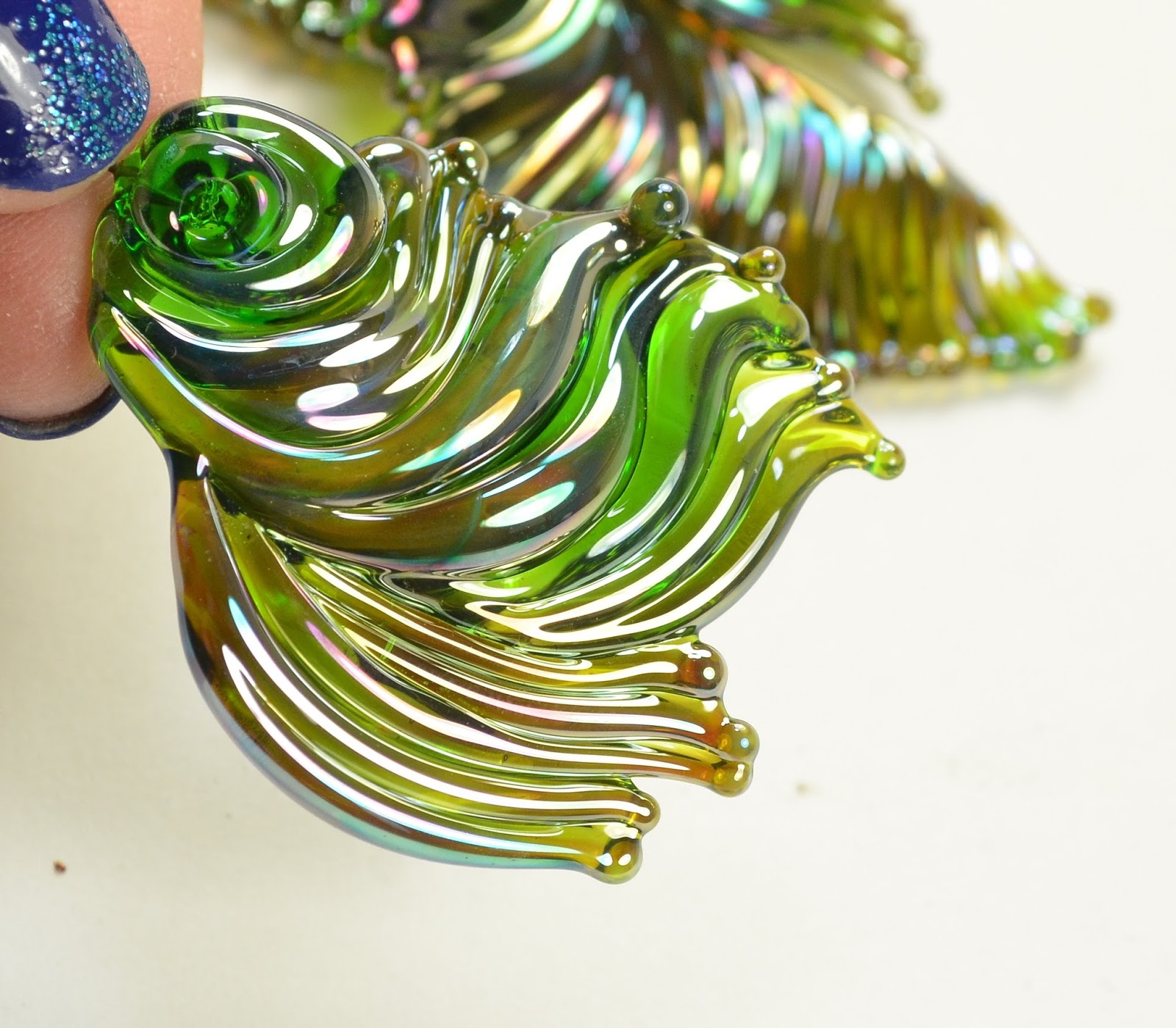 DragonJools: Double Helix Thallo, and taking better pictures.