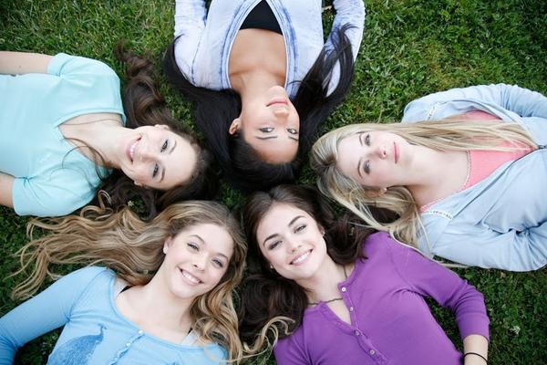 10 Reasons To Watch Pretty Little Liars: Pretty Little Liars-Chapter 3 ...