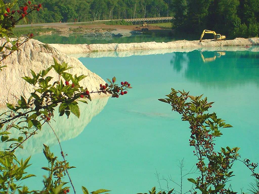 IMAGES OF OUR PAST - OLD KAOLIN PIT - U.S. HIGHWAY 441 AT BIG SANDY ...