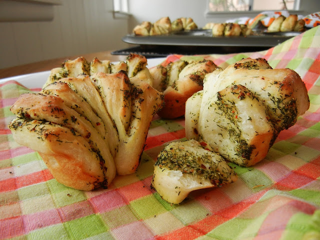 Chef Tess Bakeresse: 3 New Rolls for Spring (from one base dough ...