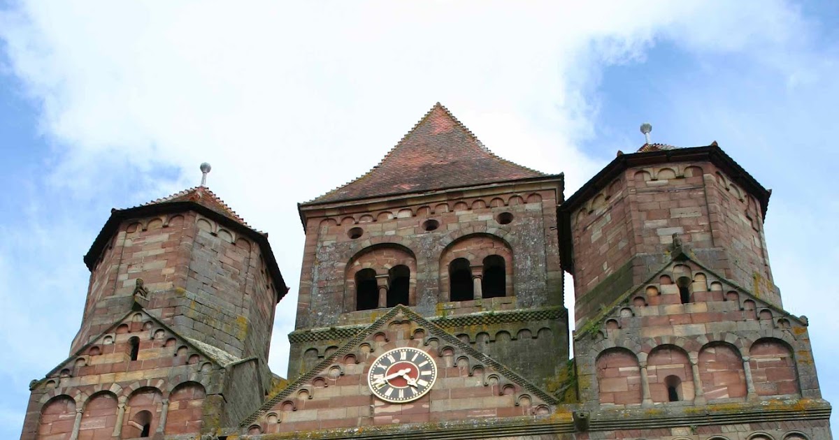 Life in the Middle Ages: Orientation of medieval churches