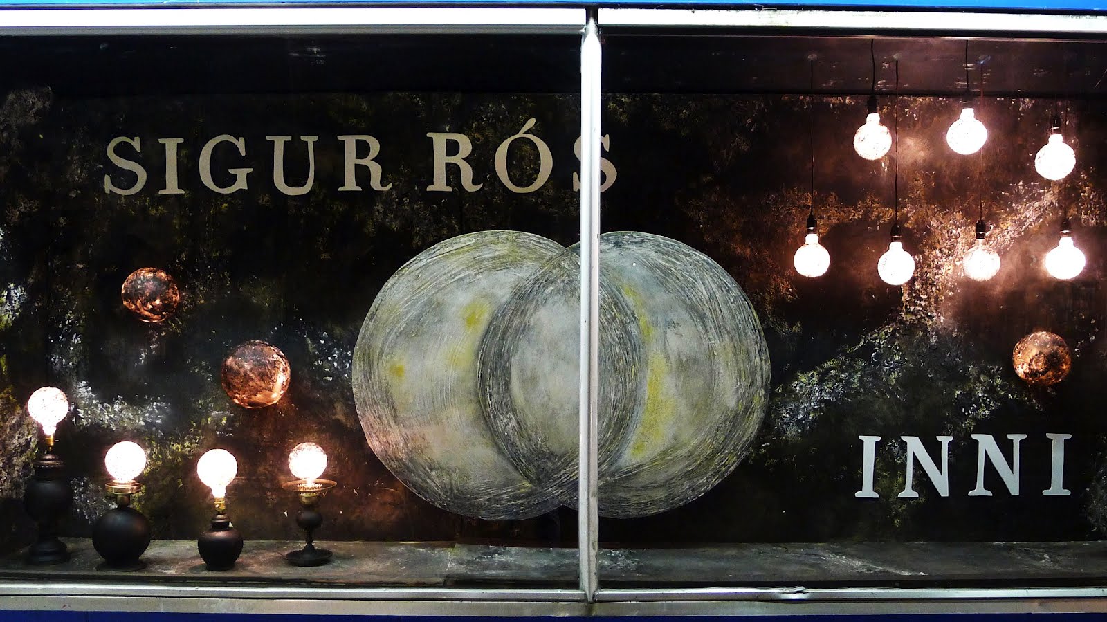 javipop visual: RECORD STORE'S WINDOWS : SONIC BOOM