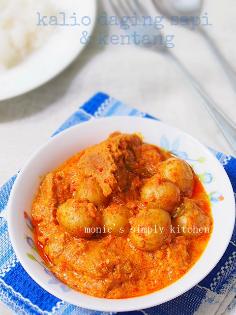 Kalio Daging Sapi & Kentang (dengan pressure cooker) - Monic's Simply ...