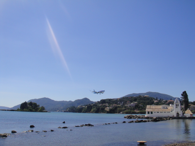 Ταξιδεύοντας στα σύννεφα..: ΚΕΡΚΥΡΑ-ΑΞΙΟΘΕΑΤΑ-ΠΟΝΤΙΚΟΝΗΣΙ-ΑΧΙΛΛΕΙΟ