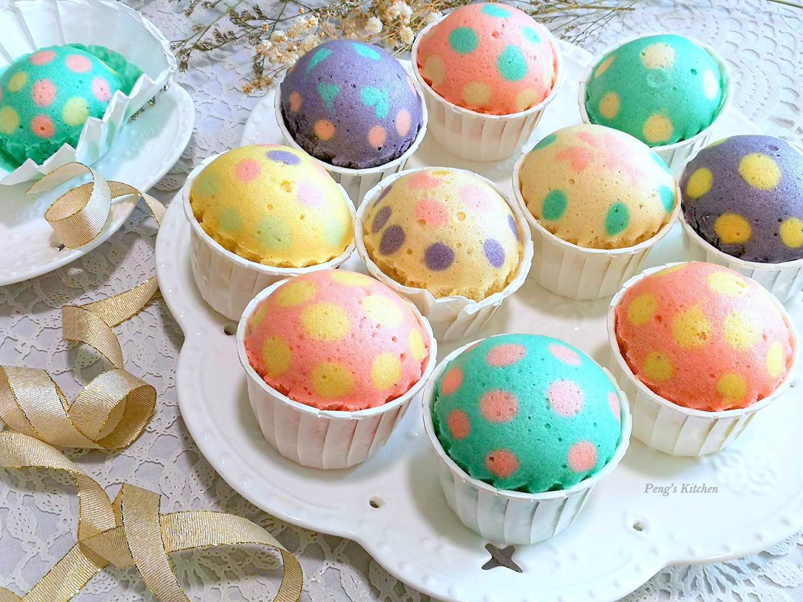 Peng's Kitchen: Steamed Coconut Cupcakes