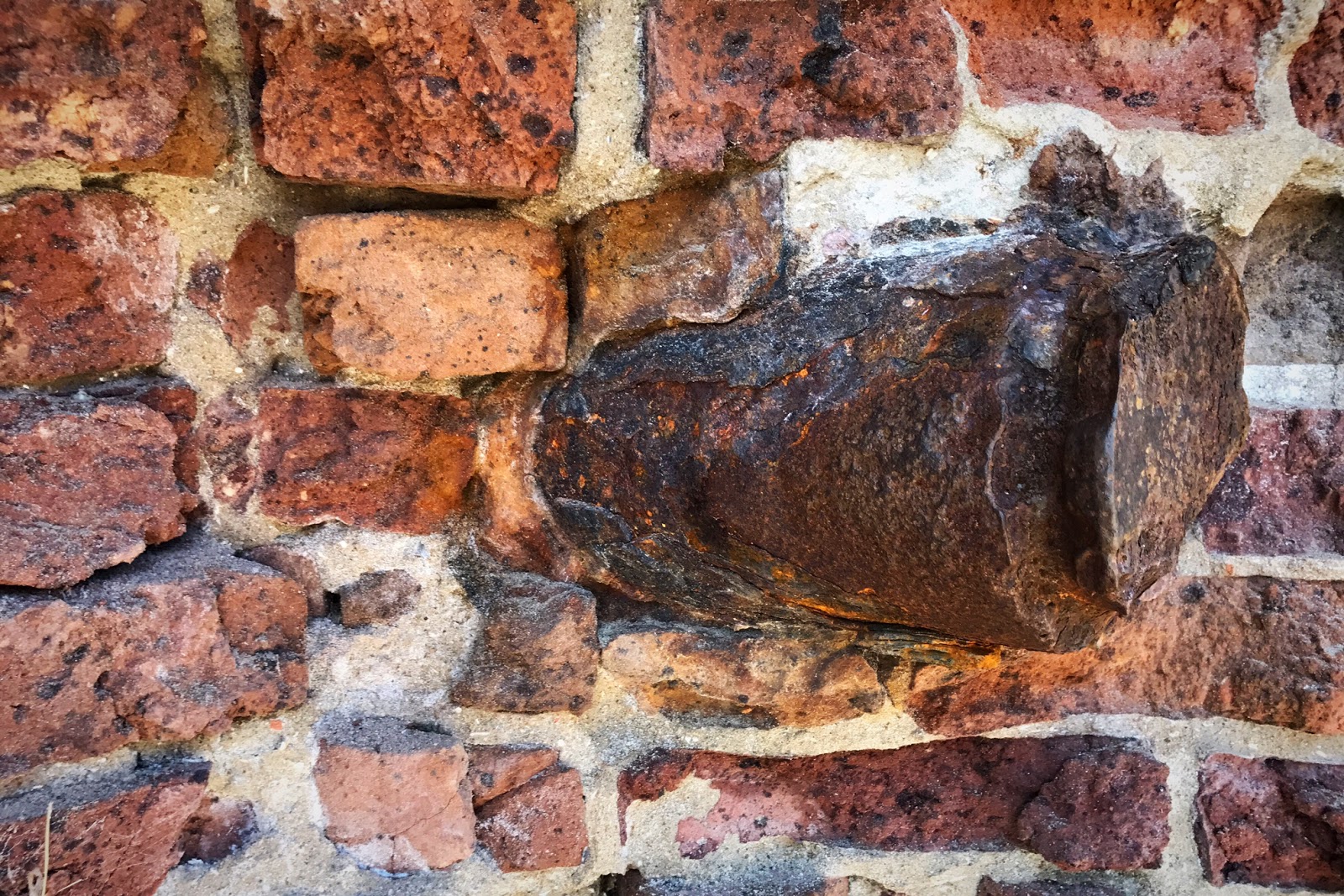JOHN BANKS' CIVIL WAR BLOG: 'Hidden' Fort Sumter: History comes alive ...