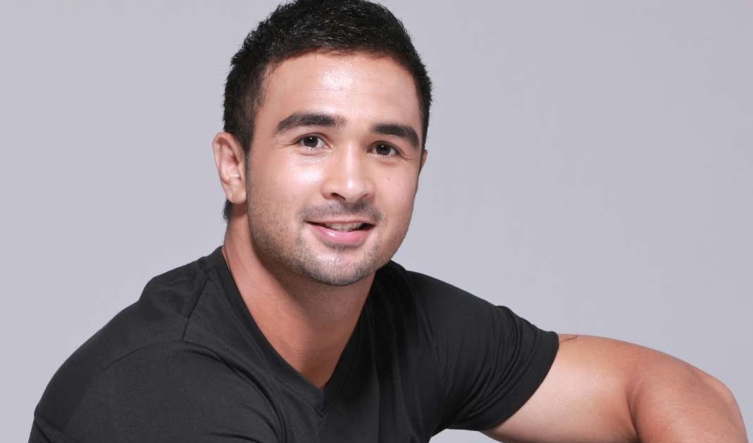 Best Of Men's World: Good-Looking Gareth "Gaz" Holgate