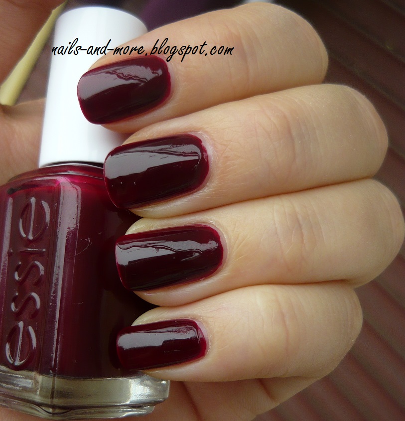 Girl stuff: Essie - Berry hard