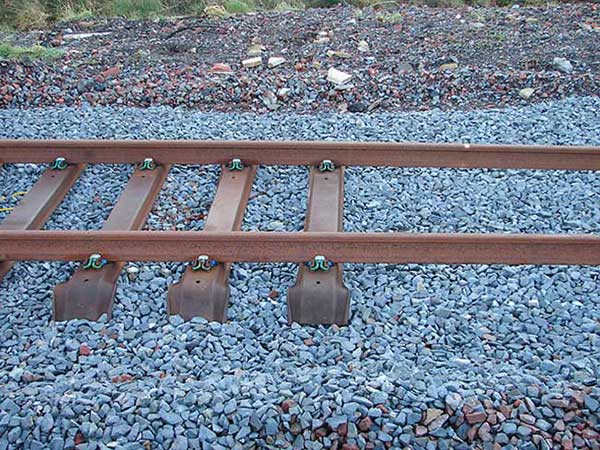 Types of sleepers used in Railways - ENGINEERING UPDATES