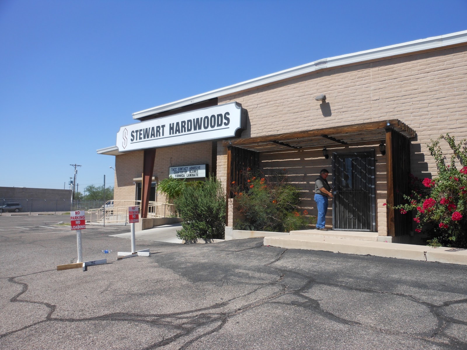 Grubb & Ellis - Tucson: September 2011