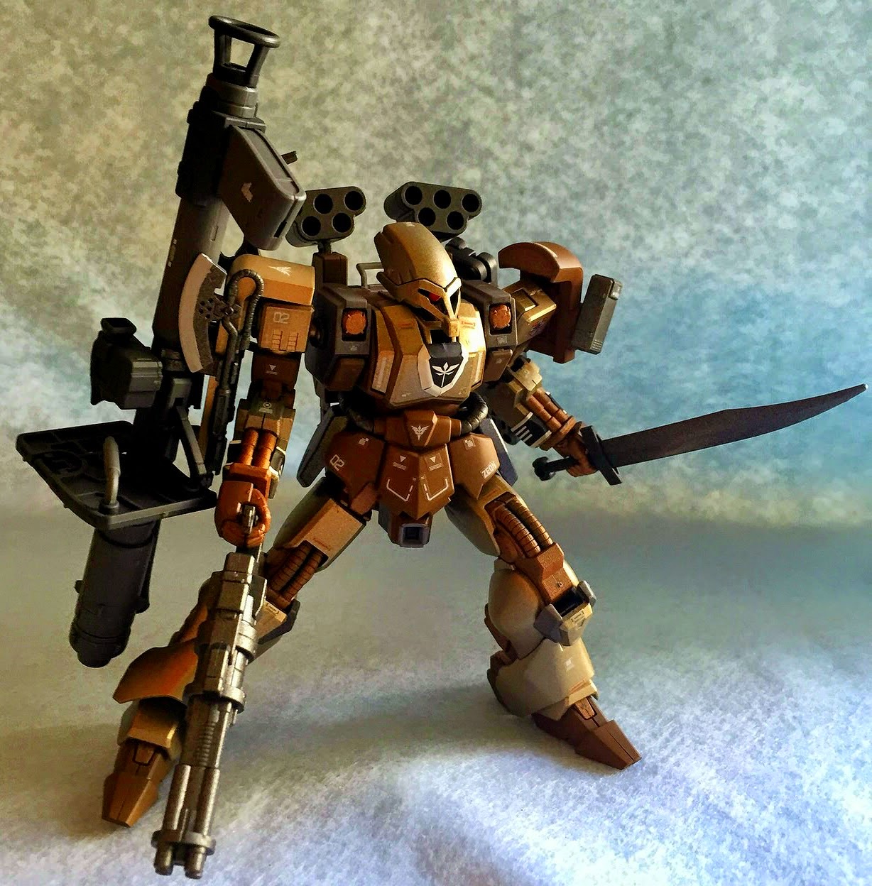 Custom Build: 1/144 AMX-101E[G] Schuzrum Galluss "Ground Commander Type"